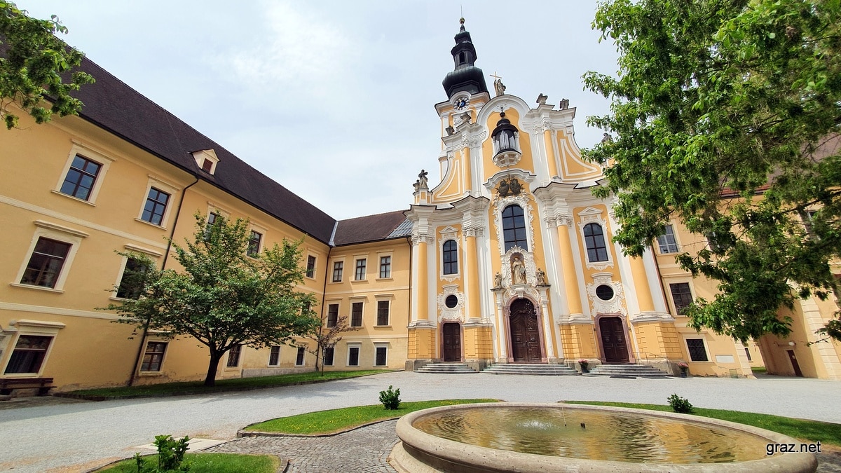Stift Rein - Infos zum Welt-ältesten Zisterzienserkloster - Fotos