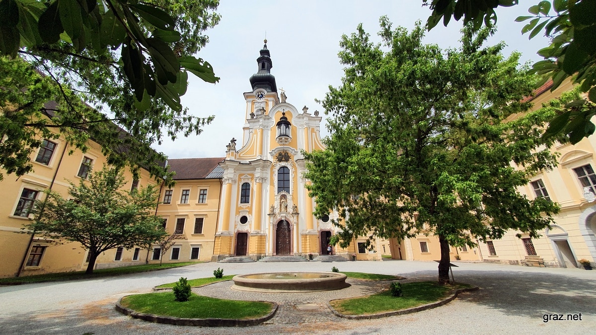 Stift Rein - Infos zum Welt-ältesten Zisterzienserkloster - Fotos